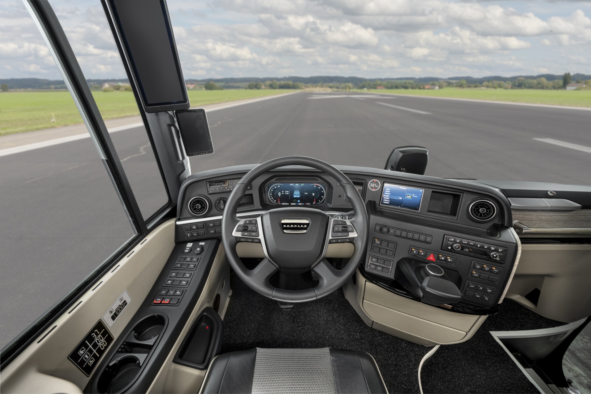 Jelentősen fejlesztette buszos kínálatát az MAN Truck & Bus ...